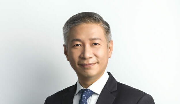 Speaker Bio Kelvin Chow Of Lendlease Global Commercial Reit Mingtiandi